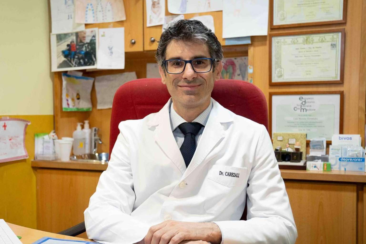 Dr. Daniel Cabezalí, urólogo pediátrico con amplia experiencia ...
